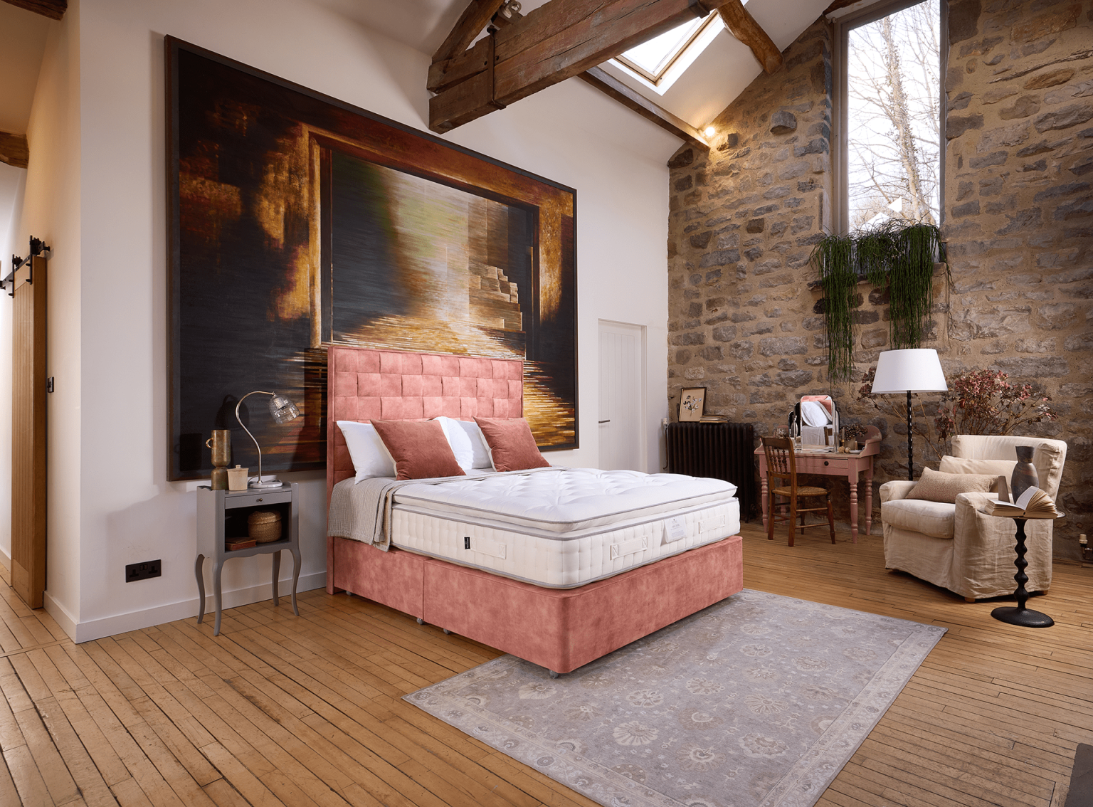 Luxury Bedmaker Harrison Spinks Launches 2025 Iconic Bed Tailor ...